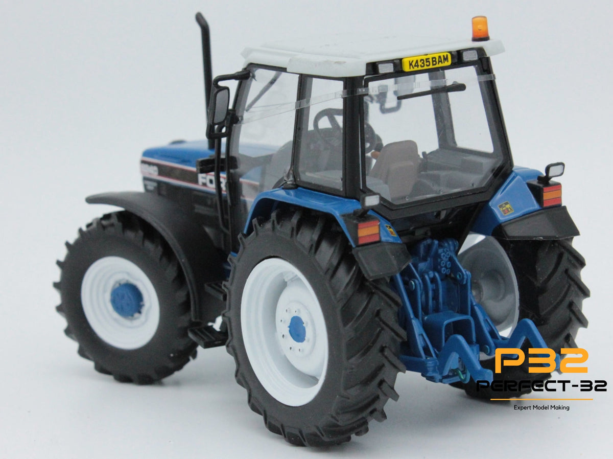 Ford 8240 – Perfect 32 Models